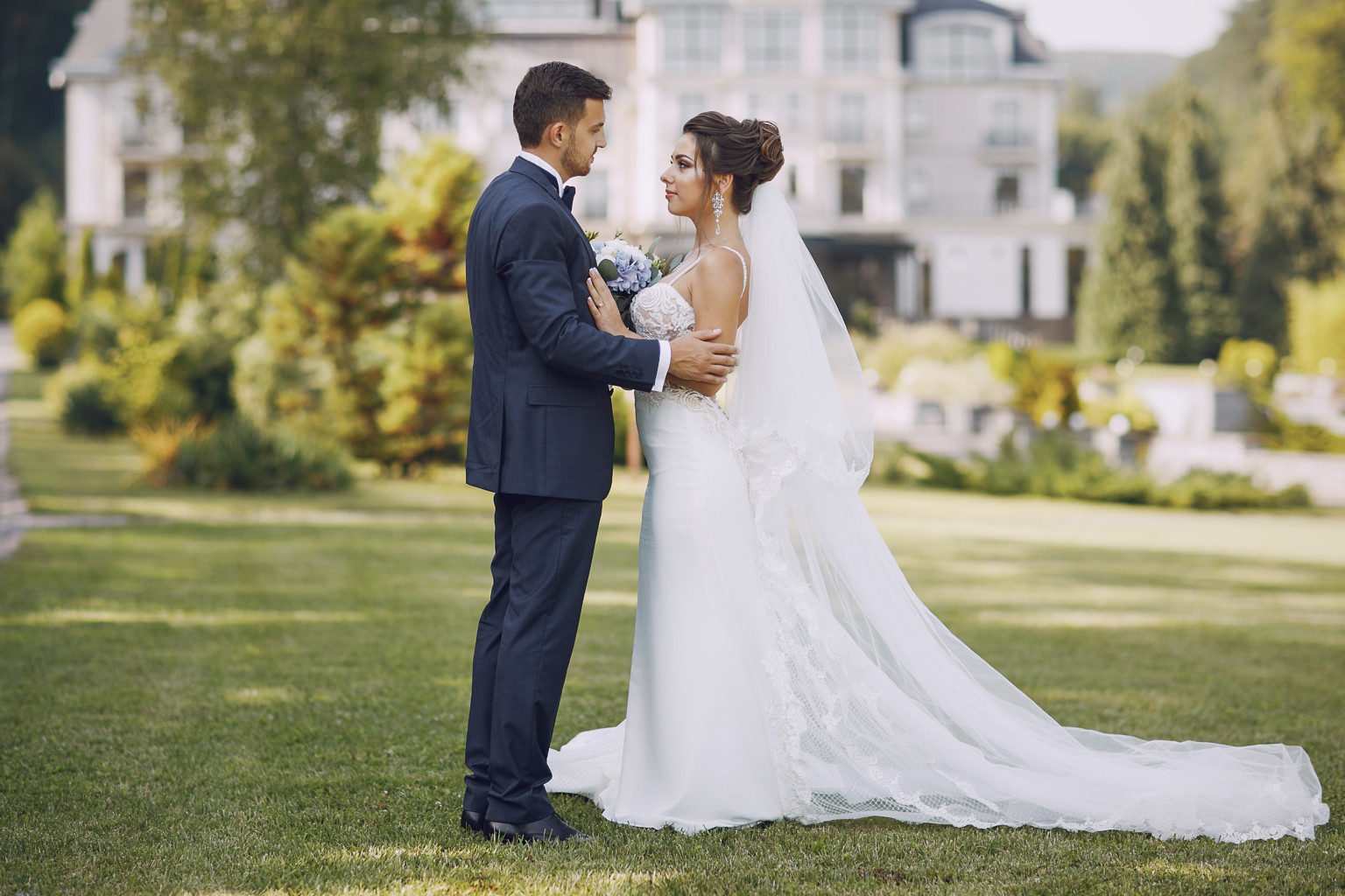 An Insider’s Guide to Wedding Photos
